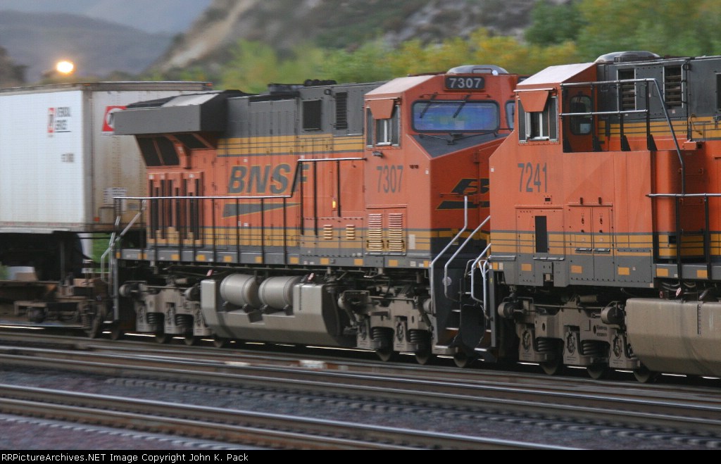 BNSF 7307